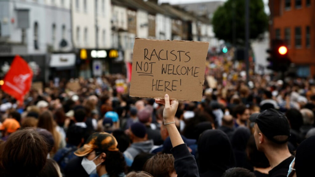 UK witnesses anti-racist protests across the country