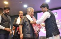 MS Dhoni signs on camera as CSK clinch record-equalling fifth IPL ...